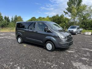 Pelēks Ford Tourneo Custom 2015 Kretinga, ar dzinēja tilpumu 2.20 L un nobraukumu 240 tūkst. km par 10999 €, foto 3 vietnē AUTOMOTO.COM.LV