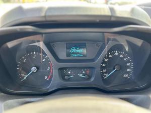 Pelēks Ford Tourneo Custom 2015 Kretinga, ar dzinēja tilpumu 2.20 L un nobraukumu 240 tūkst. km par 10999 €, foto 27 vietnē AUTOMOTO.COM.LV