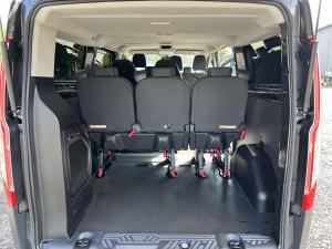 Pelēks Ford Tourneo Custom 2015 Kretinga, ar dzinēja tilpumu 2.20 L un nobraukumu 240 tūkst. km par 10999 €, foto 30 vietnē AUTOMOTO.COM.LV