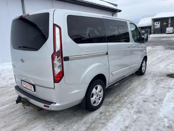Pelēks Ford Tourneo Custom 2017 Tauragė, ar dzinēja tilpumu 2.00 L un nobraukumu 268 tūkst. km par 9300 €, foto 3 vietnē AUTOMOTO.COM.LV