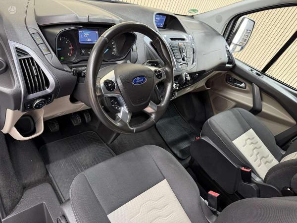 Pelēks Ford Tourneo Custom 2017 Marijampole, ar dzinēja tilpumu 2.00 L un nobraukumu 119 tūkst. km par 15900 €, foto 2 vietnē AUTOMOTO.COM.LV