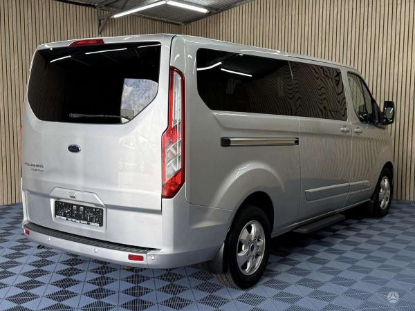 Pelēks Ford Tourneo Custom 2017 Marijampole, ar dzinēja tilpumu 2.00 L un nobraukumu 119 tūkst. km par 15900 €, foto 7 vietnē AUTOMOTO.COM.LV