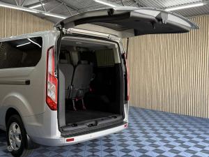 Grey Ford Tourneo Custom 2017 in Marijampole, with an engine capacity of 2.00 L and mileage of 119 thousand km for 15900 €, photo 9 on AUTOMOTO.COM.LV