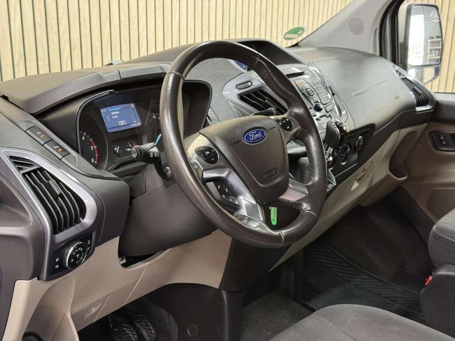 Grey Ford Tourneo Custom 2017 in Marijampole, with an engine capacity of 2.00 L and mileage of 119 thousand km for 15900 €, photo 20 on AUTOMOTO.COM.LV