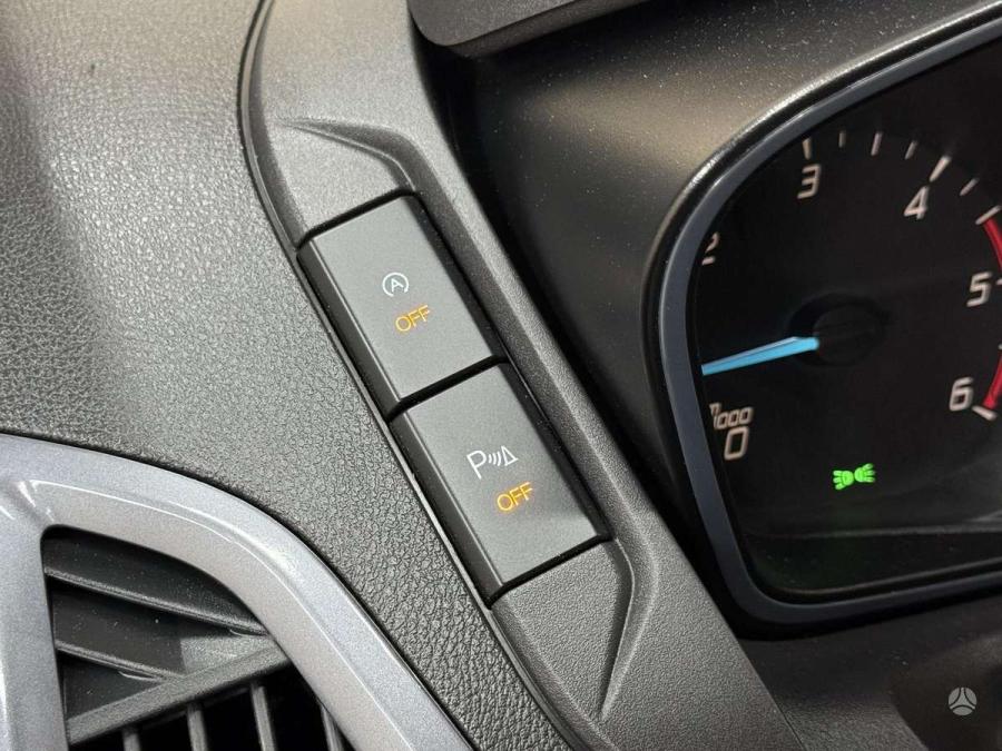Grey Ford Tourneo Custom 2017 in Marijampole, with an engine capacity of 2.00 L and mileage of 119 thousand km for 15900 €, photo 23 on AUTOMOTO.COM.LV