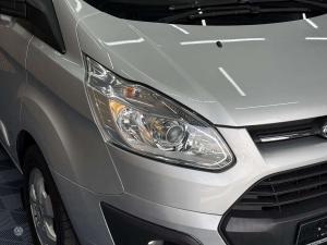 Grey Ford Tourneo Custom 2017 in Marijampole, with an engine capacity of 2.00 L and mileage of 119 thousand km for 15900 €, photo 31 on AUTOMOTO.COM.LV