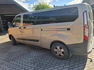 Grey Ford Tourneo Custom 2018 in Naujoji Akmene, with an engine capacity of 2.00 L and mileage of 114 thousand km for 17500 €, photo 4 on AUTOMOTO.COM.LV
