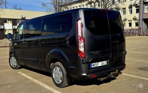 Grey Ford Tourneo Custom 2018 in Siauliai, with an engine capacity of 2.00 L and mileage of 441 thousand km for 11495 €, photo 6 on AUTOMOTO.COM.LV