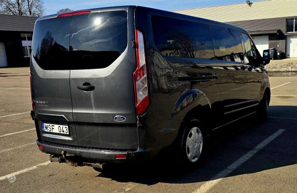 Grey Ford Tourneo Custom 2018 in Siauliai, with an engine capacity of 2.00 L and mileage of 441 thousand km for 11495 €, photo 6 on AUTOMOTO.COM.LV