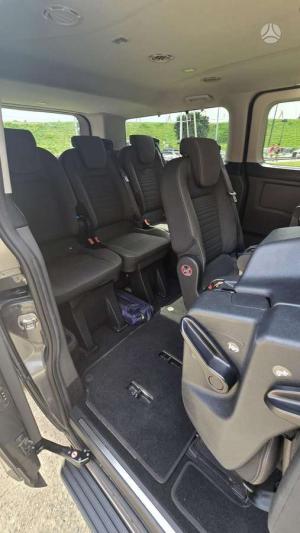 Grey Ford Tourneo Custom 2019 in Klaipeda, with an engine capacity of 2.00 L and mileage of 120 thousand km for 22700 €, photo 9 on AUTOMOTO.COM.LV