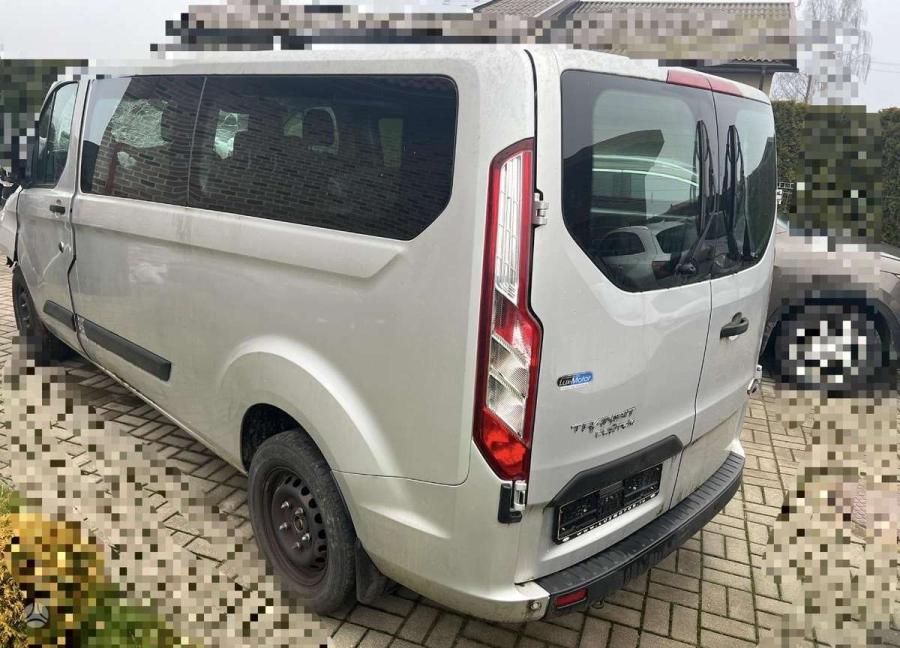 Pelēks Ford Tourneo Custom 2020 Tauragė, ar dzinēja tilpumu 1.97 L un nobraukumu 99 tūkst. km par 8900 €, foto 4 vietnē AUTOMOTO.COM.LV
