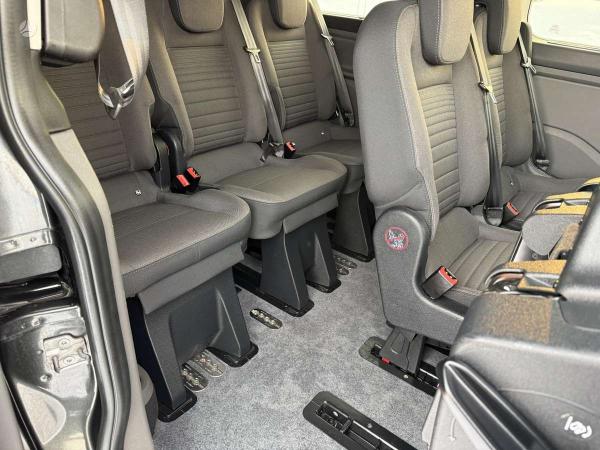Pelēks Ford Tourneo Custom 2020 Tauragė, ar dzinēja tilpumu 2.00 L un nobraukumu 370 tūkst. km par 18755 €, foto 9 vietnē AUTOMOTO.COM.LV