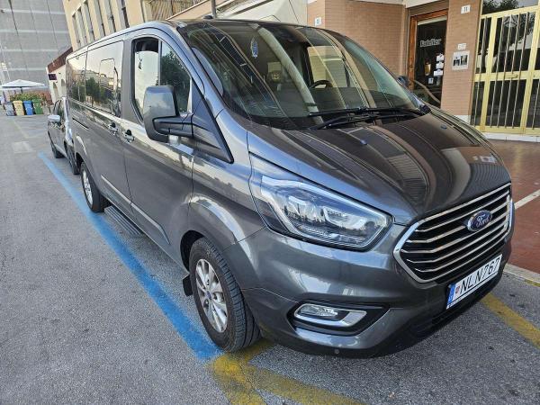 Grey Ford Tourneo Custom 2020 in Vilnius, with an engine capacity of 2.00 L and mileage of 167 thousand km for 22900 €, photo 4 on AUTOMOTO.COM.LV