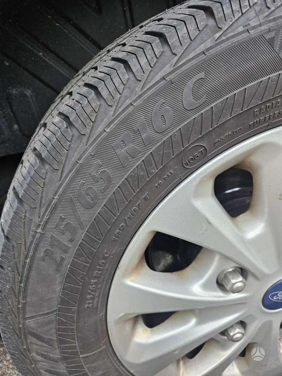 Pelēks Ford Tourneo Custom 2020 Viļņa, ar dzinēja tilpumu 2.00 L un nobraukumu 167 tūkst. km par 22900 €, foto 14 vietnē AUTOMOTO.COM.LV