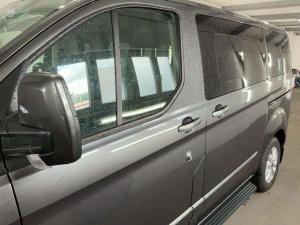 Grey Ford Tourneo Custom 2020 in Vilnius, with an engine capacity of 1.99 L and mileage of 186 thousand km for 21300 €, photo 5 on AUTOMOTO.COM.LV