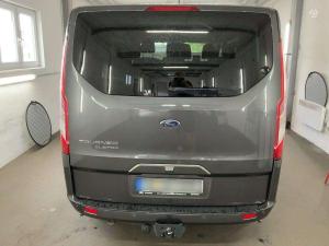 Grey Ford Tourneo Custom 2020 in Vilnius, with an engine capacity of 1.99 L and mileage of 186 thousand km for 21300 €, photo 7 on AUTOMOTO.COM.LV