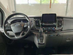 Grey Ford Tourneo Custom 2020 in Vilnius, with an engine capacity of 1.99 L and mileage of 186 thousand km for 21300 €, photo 8 on AUTOMOTO.COM.LV
