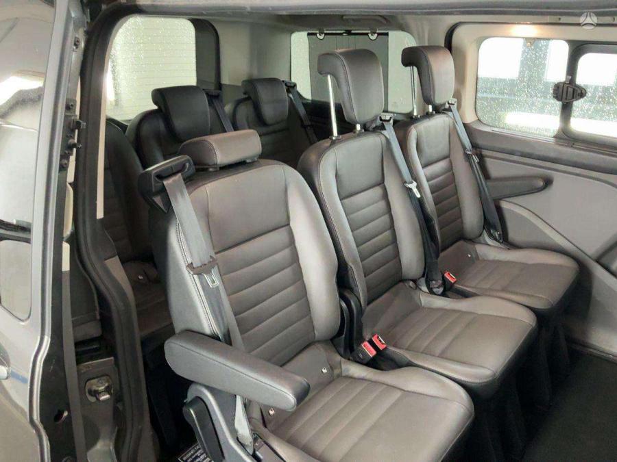 Grey Ford Tourneo Custom 2020 in Vilnius, with an engine capacity of 1.99 L and mileage of 186 thousand km for 21300 €, photo 10 on AUTOMOTO.COM.LV