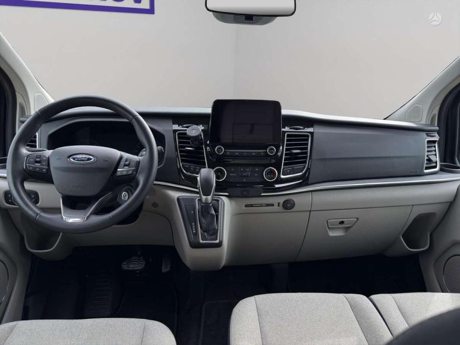 Pelēks Ford Tourneo Custom 2022 Kauņa, ar dzinēja tilpumu 2.00 L un nobraukumu 77 tūkst. km par 32999 €, foto 13 vietnē AUTOMOTO.COM.LV