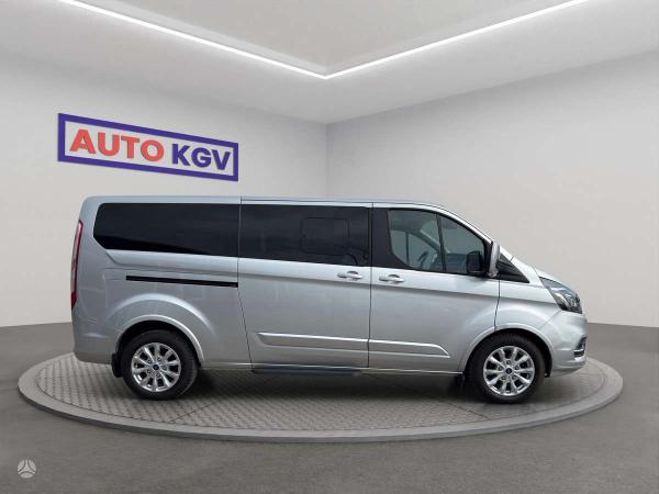Grey Ford Tourneo Custom 2022 in Kaunas, with an engine capacity of 2.00 L and mileage of 77 thousand km for 32999 €, photo 6 on AUTOMOTO.COM.LV