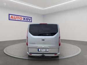 Grey Ford Tourneo Custom 2022 in Kaunas, with an engine capacity of 2.00 L and mileage of 77 thousand km for 29999 €, photo 5 on AUTOMOTO.COM.LV