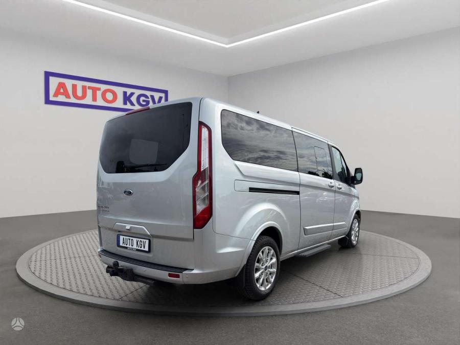 Pelēks Ford Tourneo Custom 2022 Kauņa, ar dzinēja tilpumu 2.00 L un nobraukumu 77 tūkst. km par 29999 €, foto 6 vietnē AUTOMOTO.COM.LV
