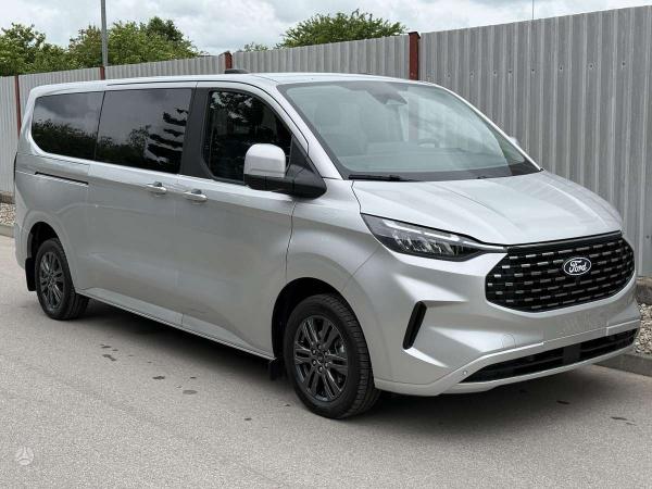 Pelēks Ford Tourneo Custom 2024 Vilkaviškis, ar dzinēja tilpumu 2.00 L un nobraukumu 9 tūkst. km par 42000 €, foto 1 vietnē AUTOMOTO.COM.LV