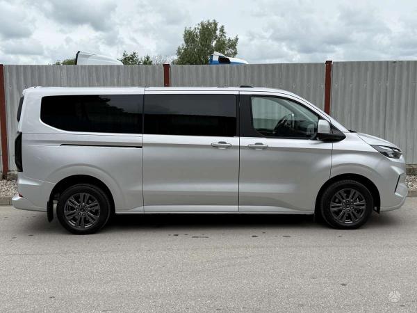 Pelēks Ford Tourneo Custom 2024 Vilkaviškis, ar dzinēja tilpumu 2.00 L un nobraukumu 9 tūkst. km par 42000 €, foto 6 vietnē AUTOMOTO.COM.LV
