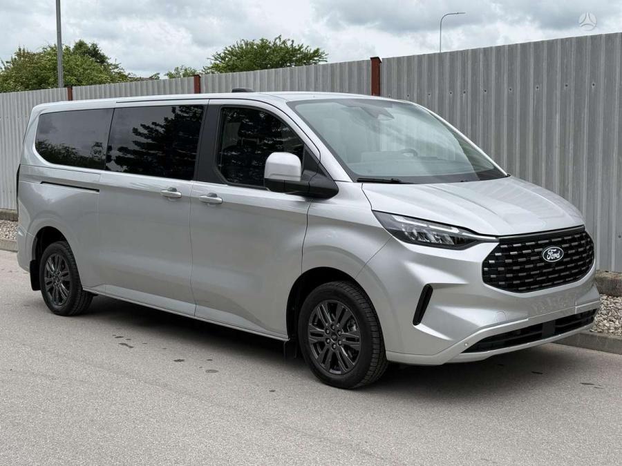 Pelēks Ford Tourneo Custom 2024 Vilkaviškis, ar dzinēja tilpumu 2.00 L un nobraukumu 9 tūkst. km par 42000 €, foto 8 vietnē AUTOMOTO.COM.LV