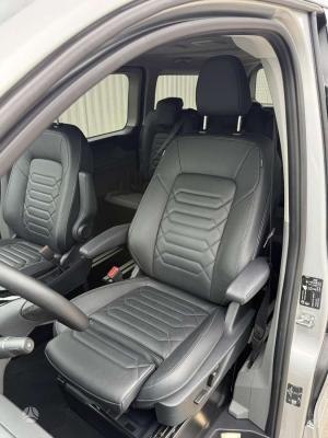 Pelēks Ford Tourneo Custom 2024 Vilkaviškis, ar dzinēja tilpumu 2.00 L un nobraukumu 9 tūkst. km par 42000 €, foto 18 vietnē AUTOMOTO.COM.LV