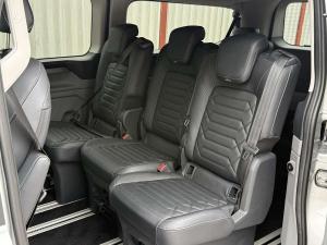 Pelēks Ford Tourneo Custom 2024 Vilkaviškis, ar dzinēja tilpumu 2.00 L un nobraukumu 9 tūkst. km par 42000 €, foto 19 vietnē AUTOMOTO.COM.LV