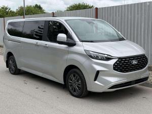 Pelēks Ford Tourneo Custom 2024 Vilkaviškis, ar dzinēja tilpumu 2.00 L un nobraukumu 9 tūkst. km par 40000 €, foto 5 vietnē AUTOMOTO.COM.LV