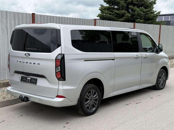 Pelēks Ford Tourneo Custom 2024 Vilkaviškis, ar dzinēja tilpumu 2.00 L un nobraukumu 9 tūkst. km par 40000 €, foto 7 vietnē AUTOMOTO.COM.LV
