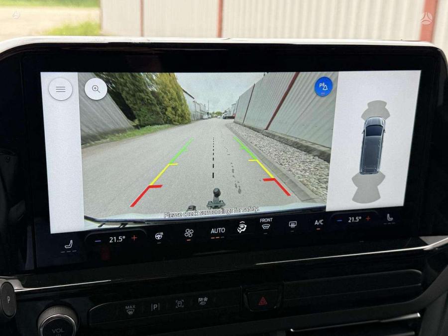 Pelēks Ford Tourneo Custom 2024 Vilkaviškis, ar dzinēja tilpumu 2.00 L un nobraukumu 9 tūkst. km par 40000 €, foto 16 vietnē AUTOMOTO.COM.LV