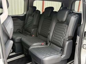 Pelēks Ford Tourneo Custom 2024 Vilkaviškis, ar dzinēja tilpumu 2.00 L un nobraukumu 9 tūkst. km par 40000 €, foto 22 vietnē AUTOMOTO.COM.LV