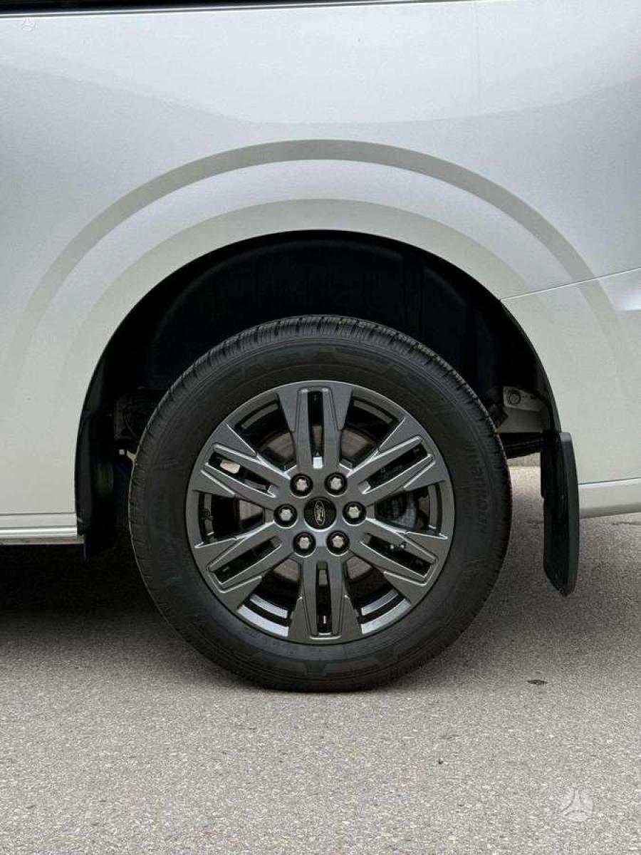 Pelēks Ford Tourneo Custom 2024 Vilkaviškis, ar dzinēja tilpumu 2.00 L un nobraukumu 9 tūkst. km par 40000 €, foto 24 vietnē AUTOMOTO.COM.LV