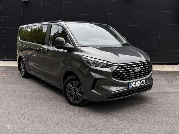 Pelēks Ford Tourneo Custom 2025 Jelgava, ar dzinēja tilpumu 1.99 L un nobraukumu 21 tūkst. km par 45995 €, foto  vietnē AUTOMOTO.COM.LV
