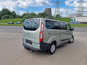 Grey Ford Tourneo Custom 2015 in Kaunas, with an engine capacity of 2.20 L and mileage of 290 thousand km for 12990 €, photo 9 on AUTOMOTO.COM.LV