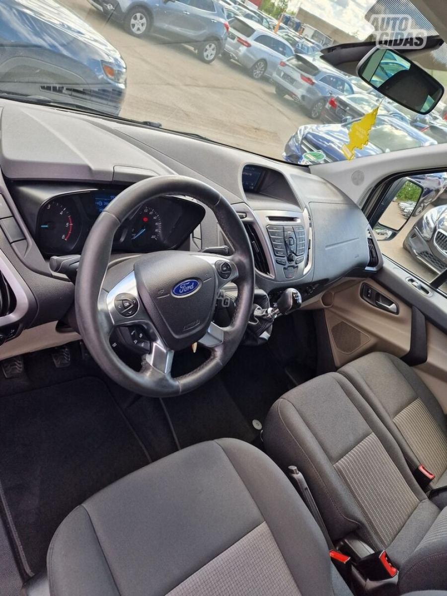 Grey Ford Tourneo Custom 2015 in Kaunas, with an engine capacity of 2.20 L and mileage of 290 thousand km for 12990 €, photo 15 on AUTOMOTO.COM.LV