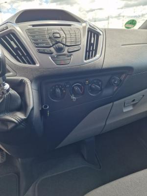 Grey Ford Tourneo Custom 2015 in Kaunas, with an engine capacity of 2.20 L and mileage of 290 thousand km for 12990 €, photo 19 on AUTOMOTO.COM.LV