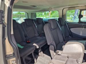 Grey Ford Tourneo Custom 2015 in Kaunas, with an engine capacity of 2.20 L and mileage of 290 thousand km for 12990 €, photo 29 on AUTOMOTO.COM.LV