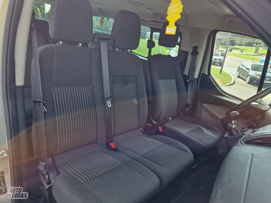 Grey Ford Tourneo Custom 2015 in Kaunas, with an engine capacity of 2.20 L and mileage of 290 thousand km for 12990 €, photo 25 on AUTOMOTO.COM.LV