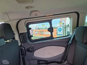 Grey Ford Tourneo Custom 2015 in Kaunas, with an engine capacity of 2.20 L and mileage of 290 thousand km for 12990 €, photo 29 on AUTOMOTO.COM.LV