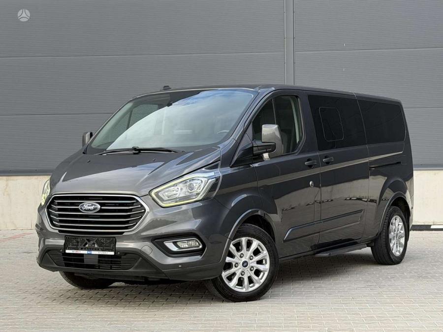 Pelēks Ford Tourneo Custom 2019 Šauļi, ar dzinēja tilpumu 2.00 L un nobraukumu 287 tūkst. km par 18990 €, foto 1 vietnē AUTOMOTO.COM.LV
