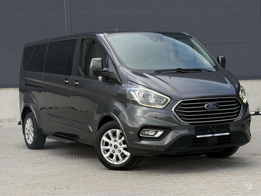 Pelēks Ford Tourneo Custom 2019 Šauļi, ar dzinēja tilpumu 2.00 L un nobraukumu 287 tūkst. km par 18990 €, foto 4 vietnē AUTOMOTO.COM.LV