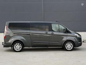 Pelēks Ford Tourneo Custom 2019 Šauļi, ar dzinēja tilpumu 2.00 L un nobraukumu 287 tūkst. km par 18990 €, foto 5 vietnē AUTOMOTO.COM.LV