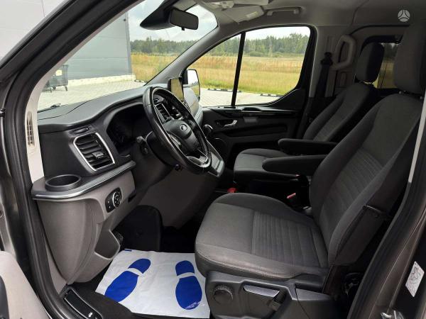 Pelēks Ford Tourneo Custom 2019 Šauļi, ar dzinēja tilpumu 2.00 L un nobraukumu 287 tūkst. km par 18990 €, foto 10 vietnē AUTOMOTO.COM.LV