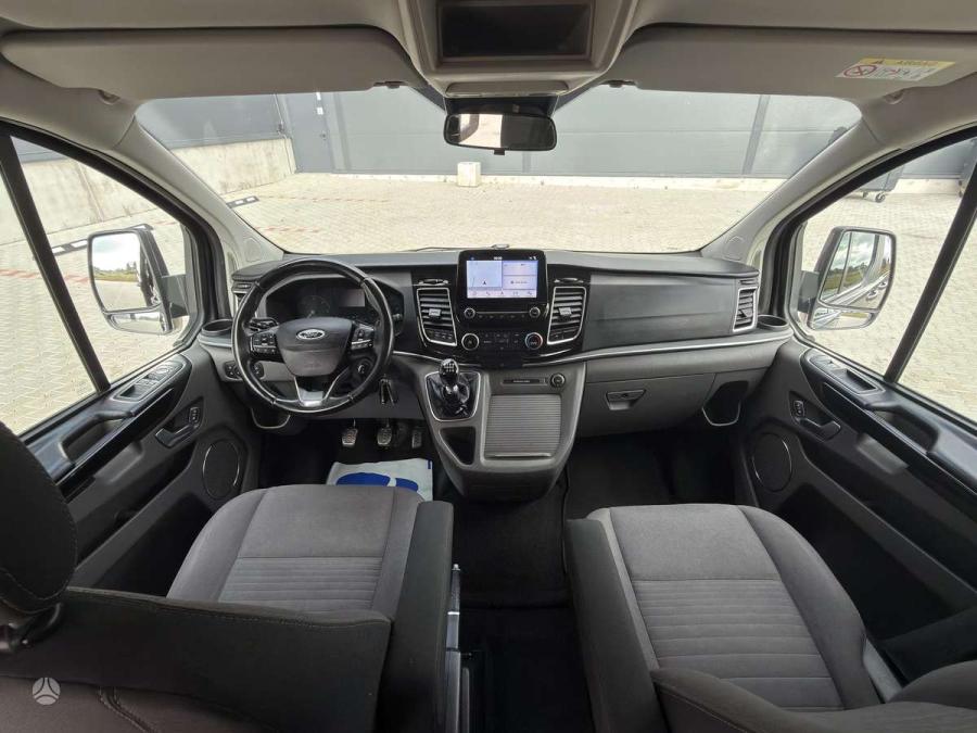 Pelēks Ford Tourneo Custom 2019 Šauļi, ar dzinēja tilpumu 2.00 L un nobraukumu 287 tūkst. km par 18990 €, foto 15 vietnē AUTOMOTO.COM.LV