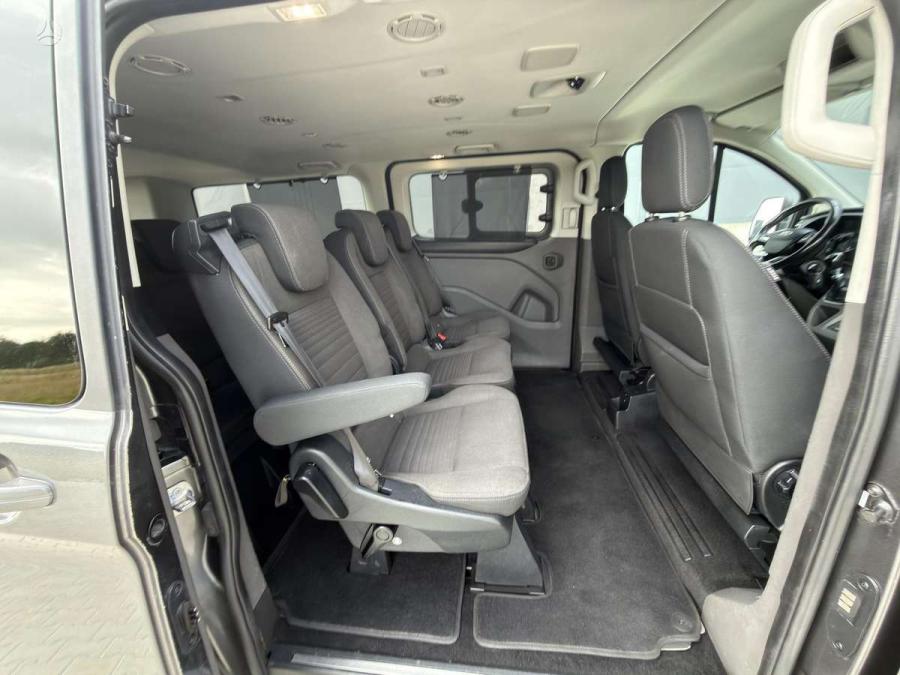 Pelēks Ford Tourneo Custom 2019 Šauļi, ar dzinēja tilpumu 2.00 L un nobraukumu 287 tūkst. km par 18990 €, foto 18 vietnē AUTOMOTO.COM.LV