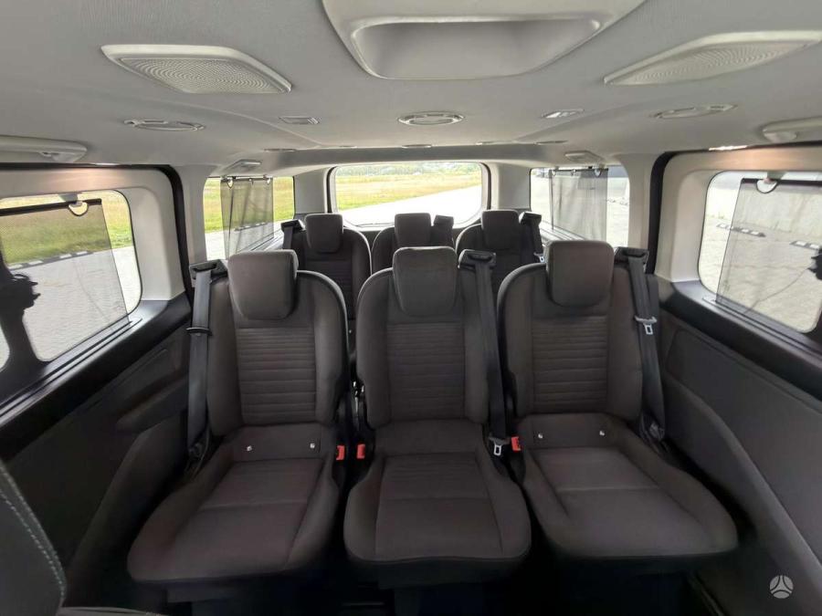 Pelēks Ford Tourneo Custom 2019 Šauļi, ar dzinēja tilpumu 2.00 L un nobraukumu 287 tūkst. km par 18990 €, foto 22 vietnē AUTOMOTO.COM.LV
